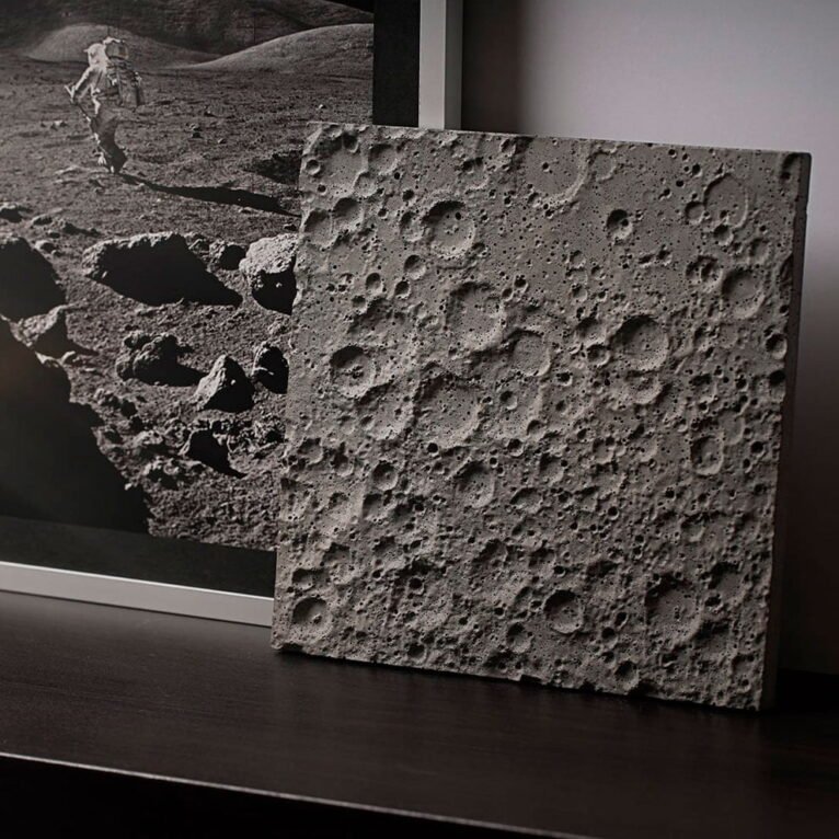 Moon Surface 3D Model: Realistic Visual Representation of Lunar Landscape